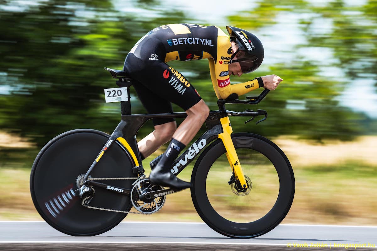 Valter Attila megvédte címét - Igényesférfi.hu