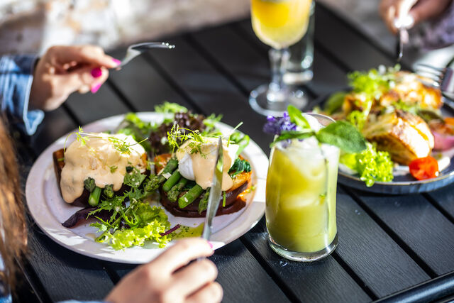 Megújult a belvárosi bulinegyed ikonikus bárja